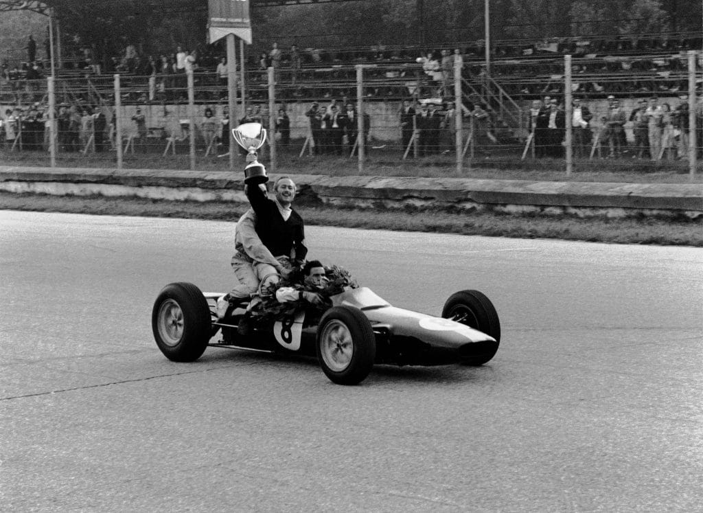 Jim Clark, le pilote romantique - AUTOMOTIV PRESS