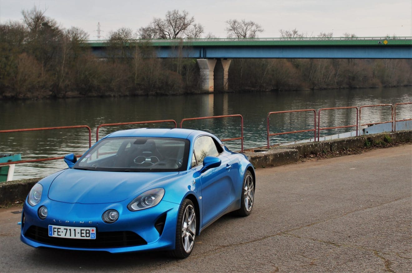Essai Alpine A110 Pure : Entre daily drive et circuit, accord parfait ...