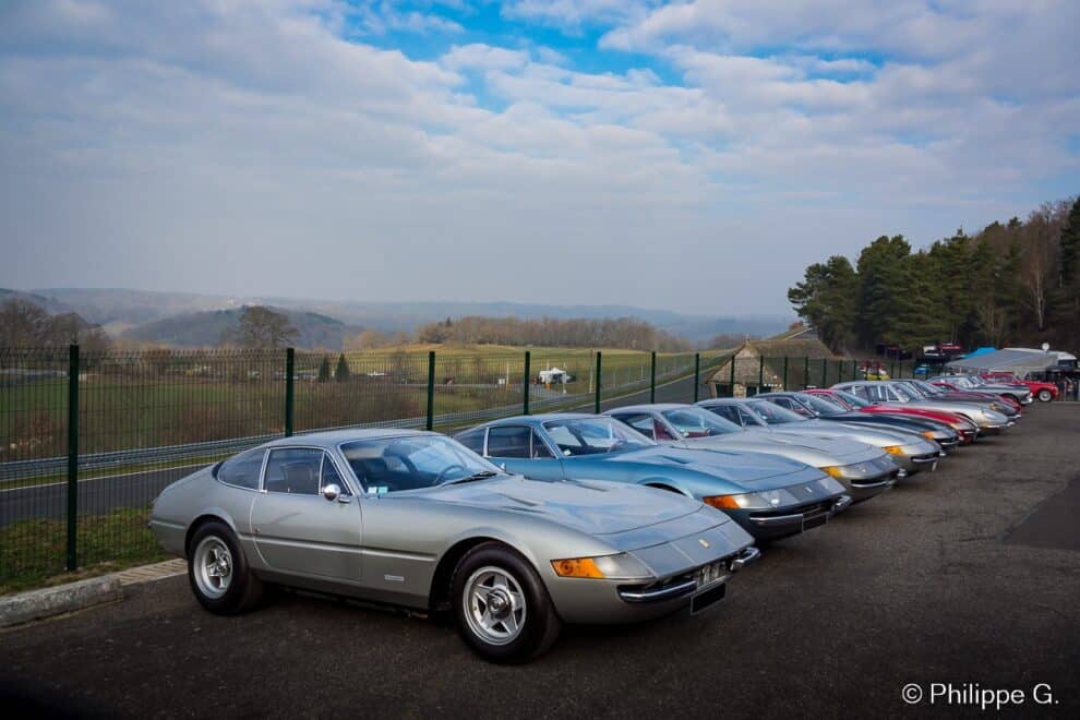 Emouvante réouverture du Circuit du Mas du Clos avec Henri Pescarolo ...