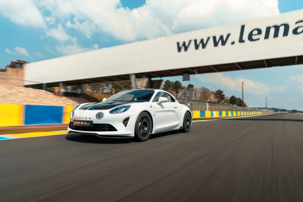 Alpine A110 R Le Mans : 100 exemplaires pour le centenaire des 24 ...
